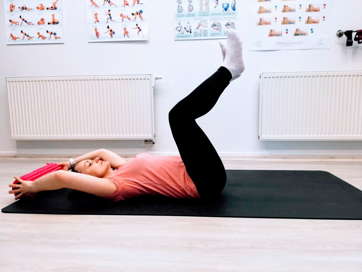 TOP 5 cviků na core s využitím rolleru | Fyzioterapie online